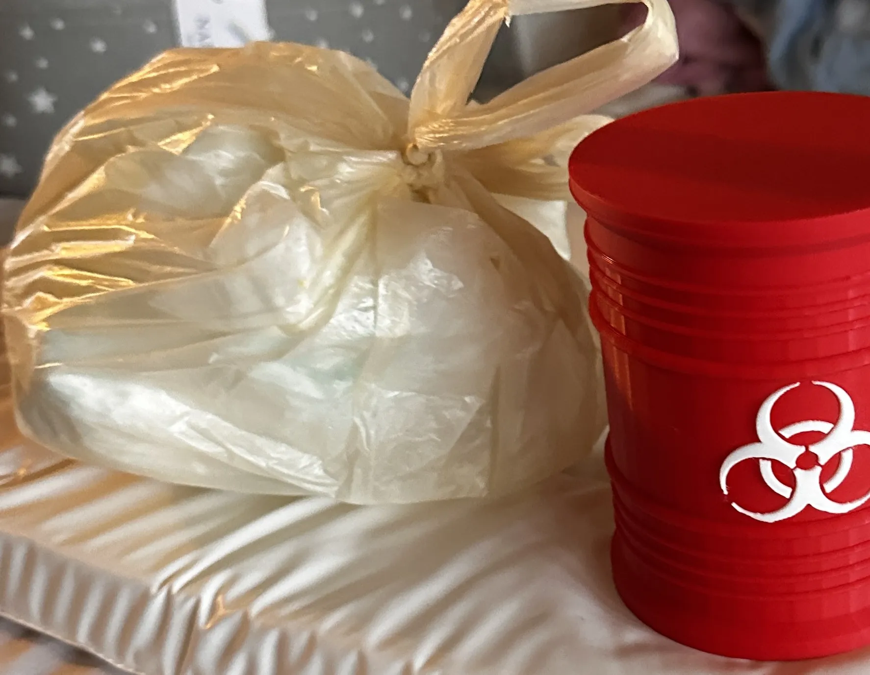 Biohazard Waste Barrel Screw Top Container - DownloadFree3D.com
