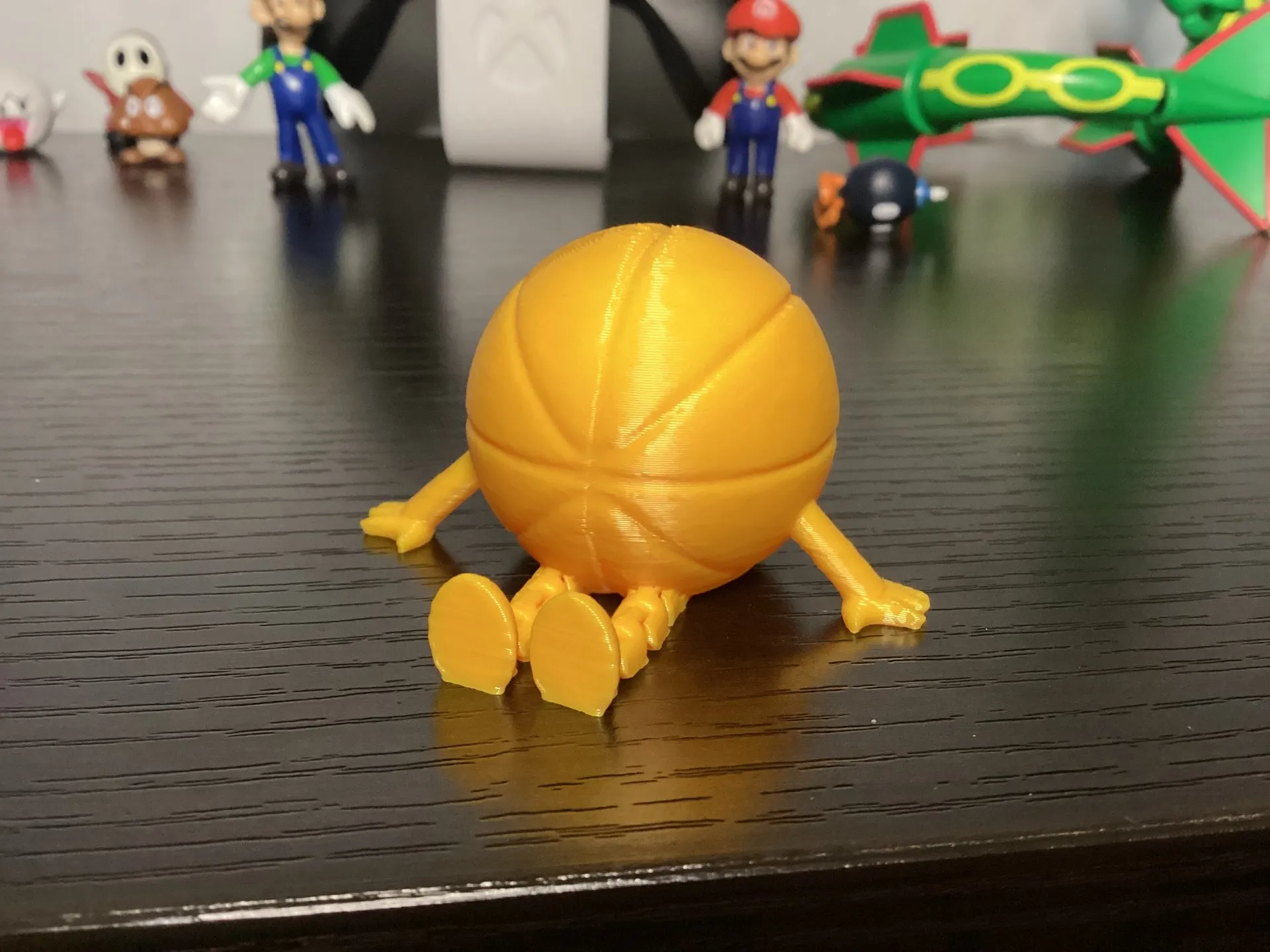 Articulated Basketball With Legs - Desk Buddy - DownloadFree3D.com